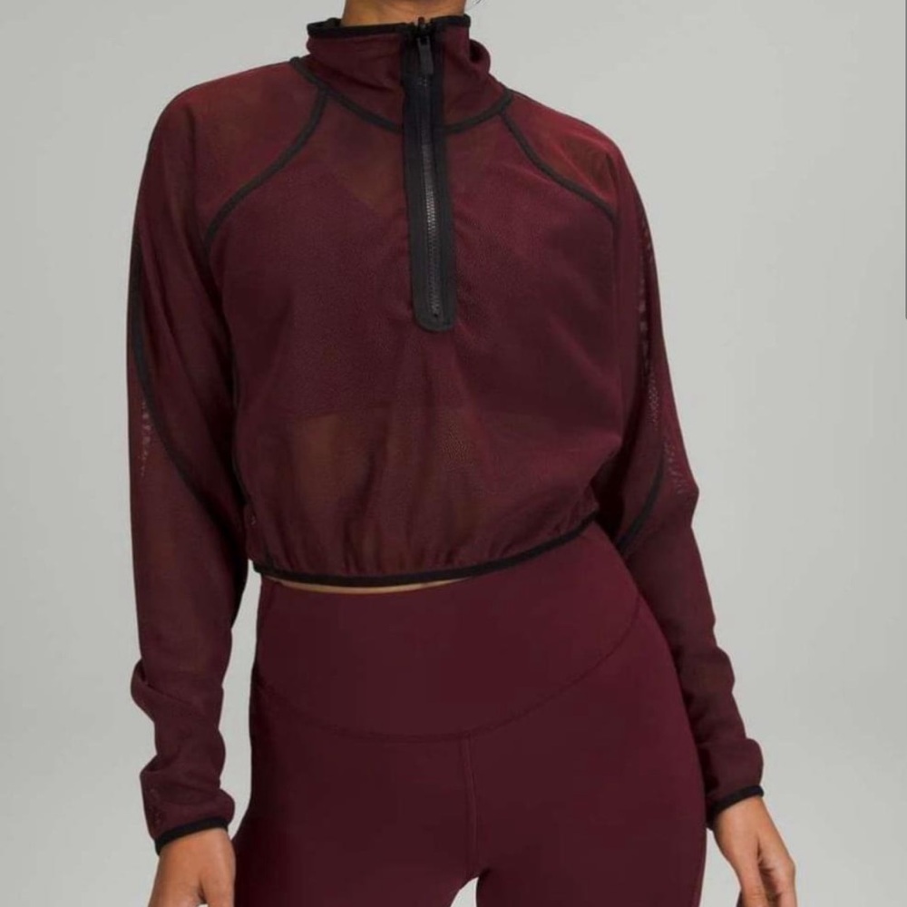 Lululemon 2021 Reversible Mesh 1/2 Zip Pullover Size … - Gem